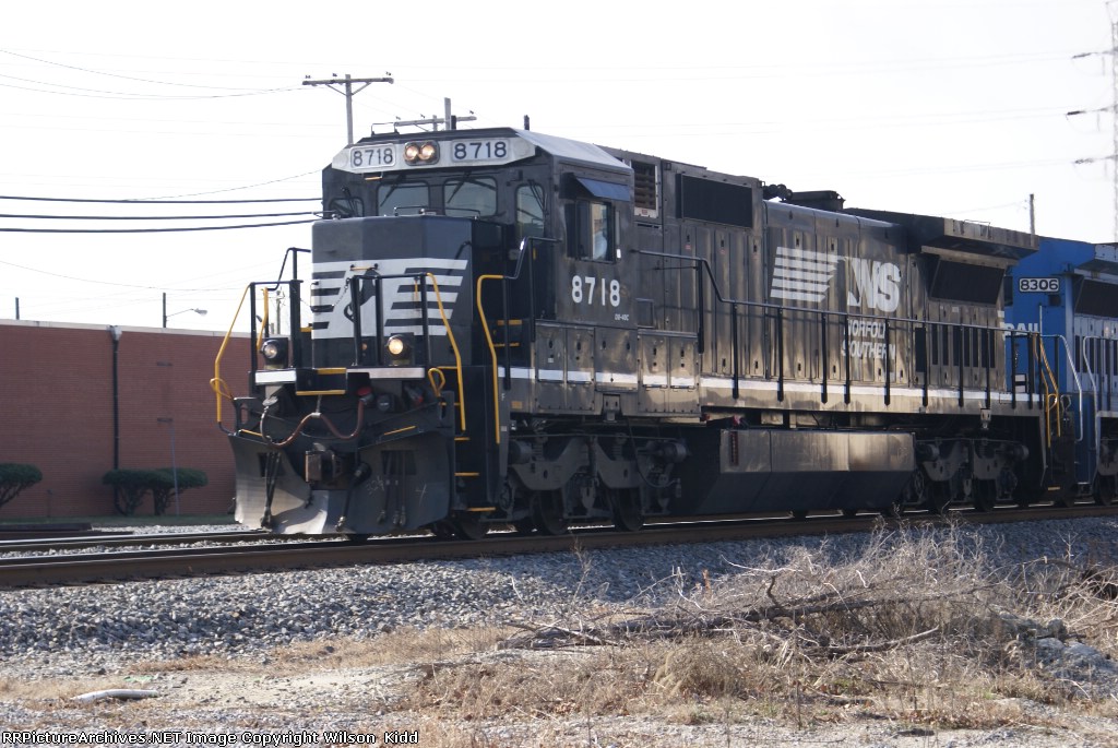 NS 8718